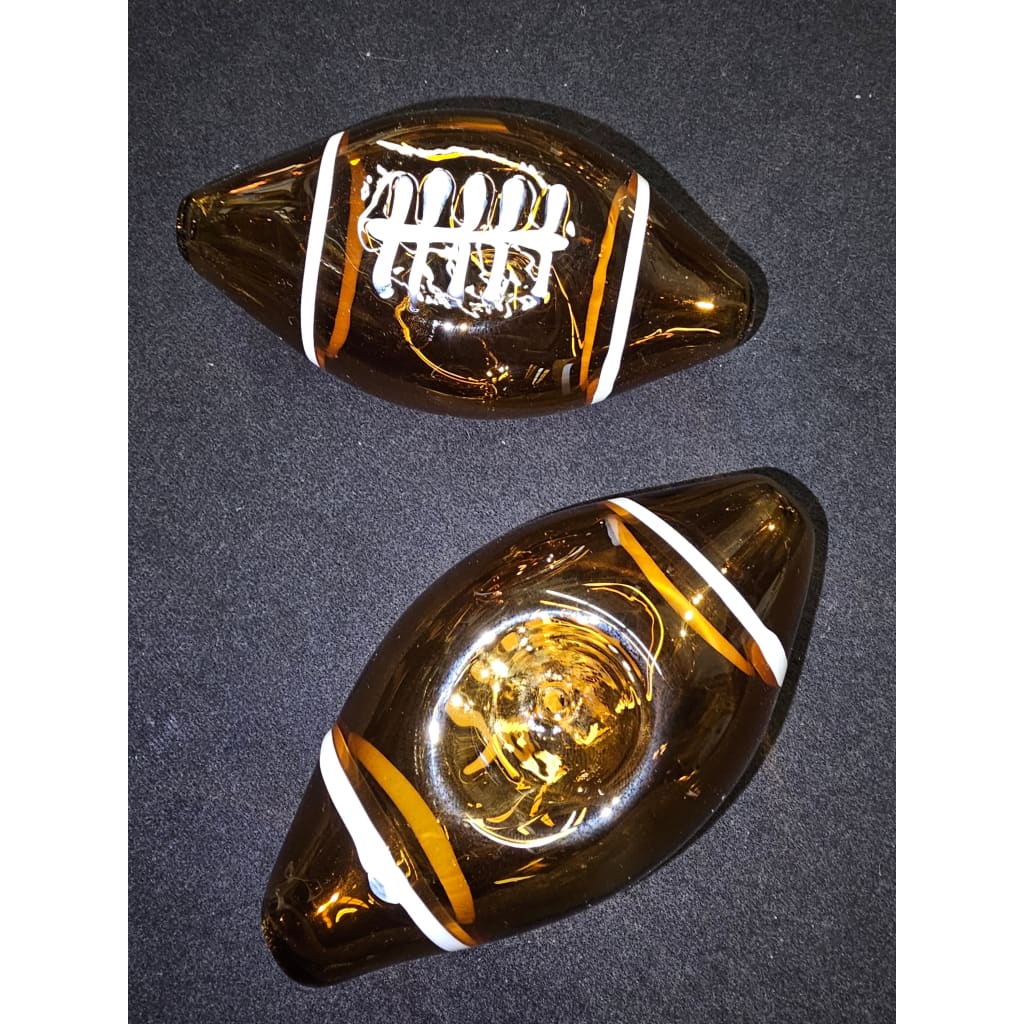 Football-themed Glass Handpipe For Game Days – MHGP